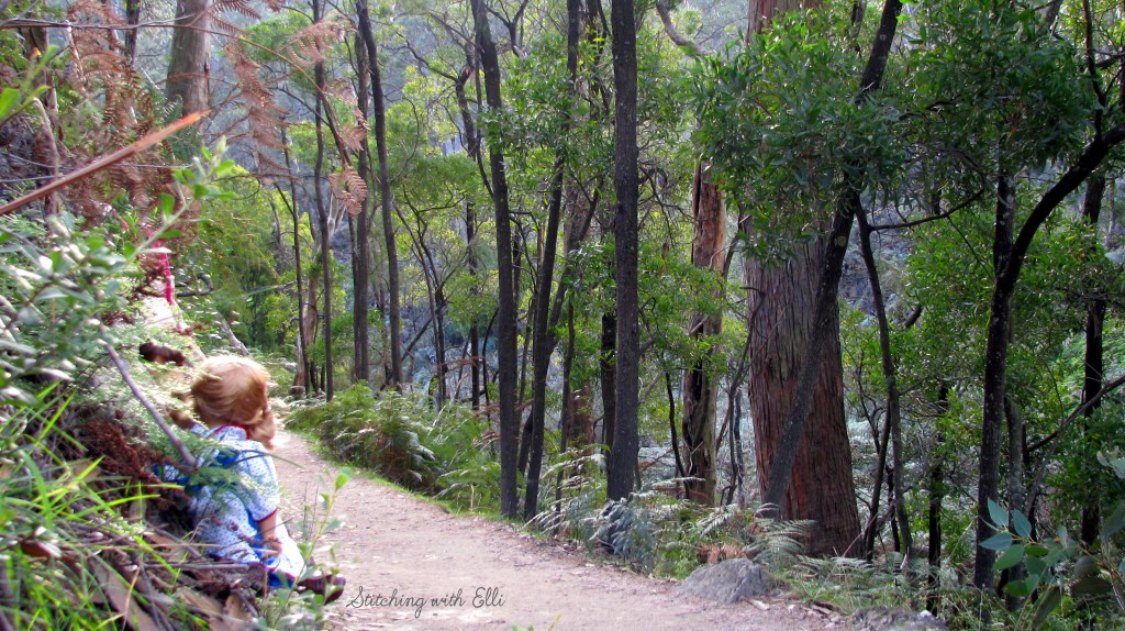 Hiking Up Mount Lofty – Stitching with Elli